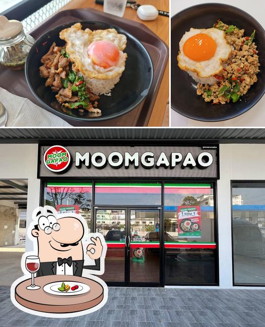 Moomgapao มุมกะเพรา สาขา ปั๊มปตท.เอกชัย-บางบอน ขาออก, Бангкок - Меню, цены и отзывы о ресторане