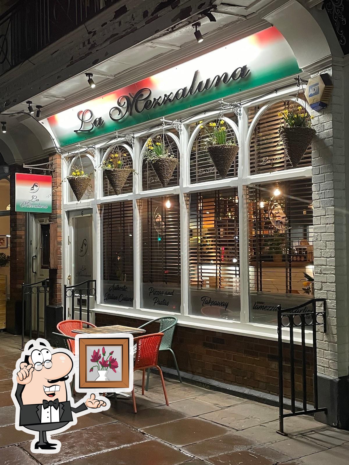 La Mezzaluna, Carlisle - Restaurant menu, prices and reviews