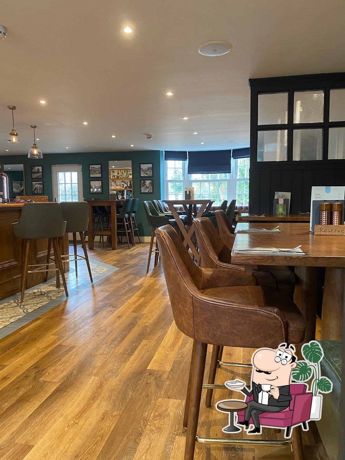 The Dolphin Pub, Leighton Buzzard - Restaurant menu, prices and reviews
