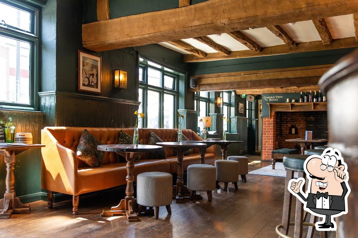 The Bear, Cobham - Restaurant menu, prices and reviews