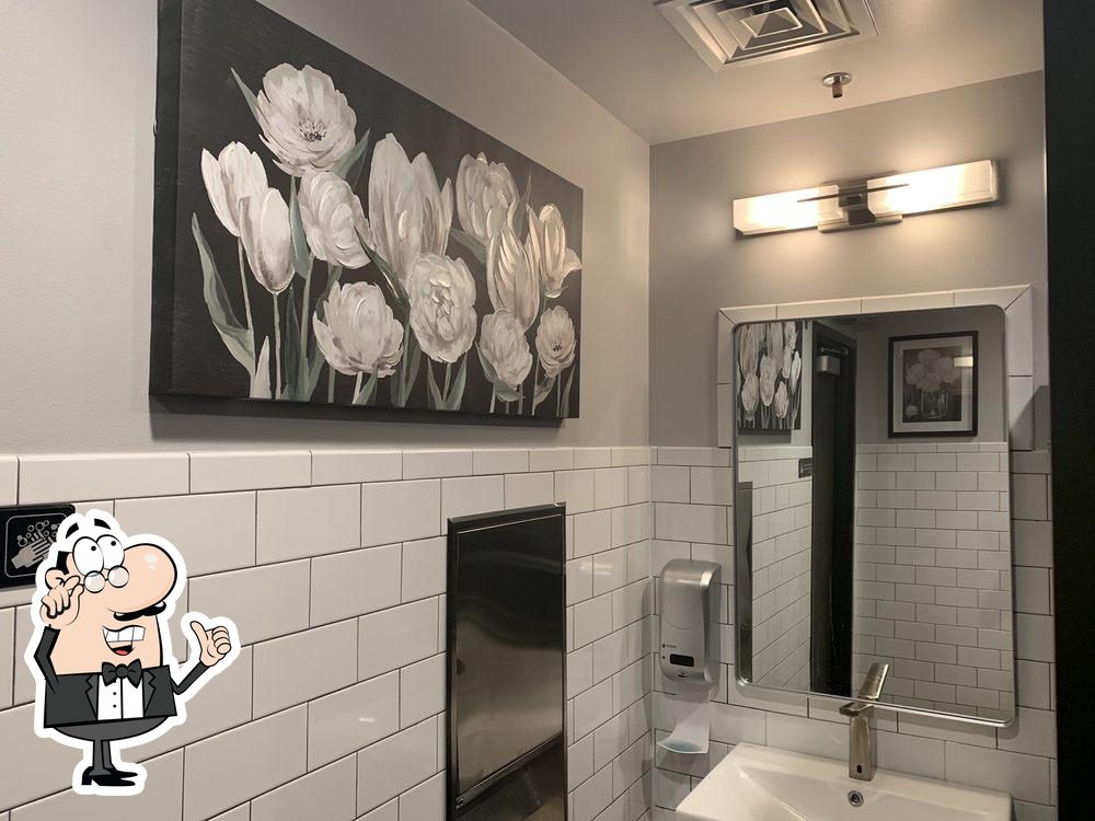 Frog & Slim, Sacramento - Restaurant menu, prices and reviews