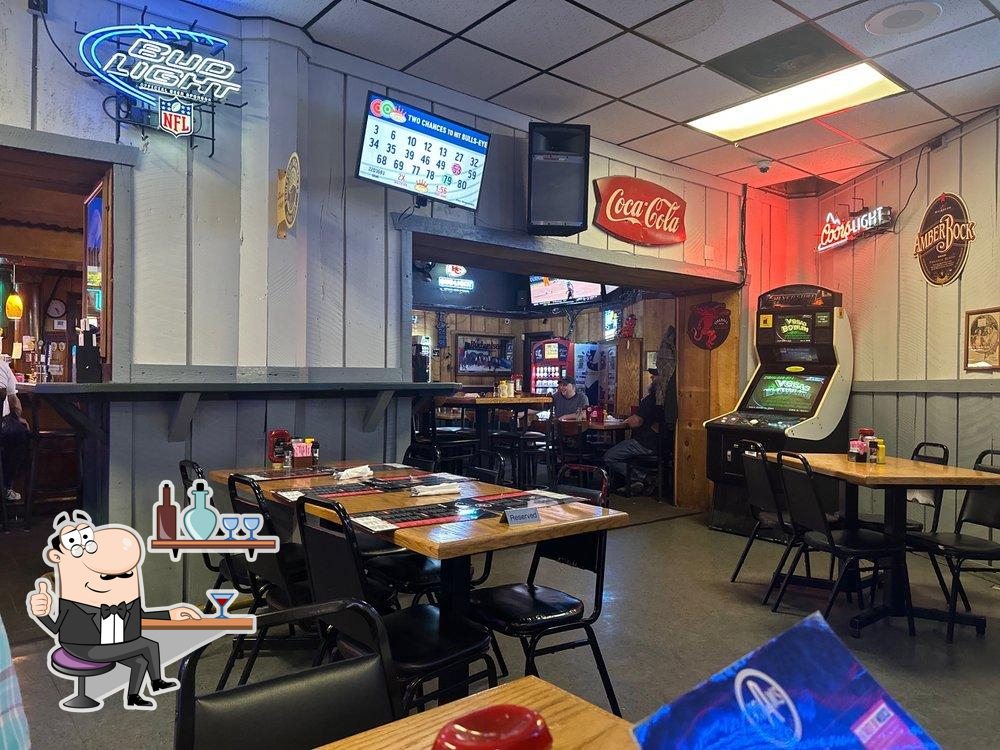 Adams Bar & Grill, Saint Joseph - Restaurant menu, prices and reviews