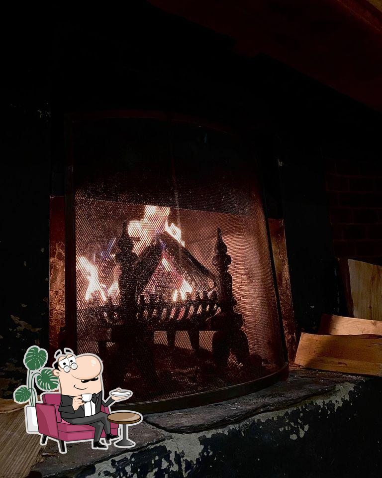 Arkle Manor, Betchworth - Restaurant menu, prices and reviews