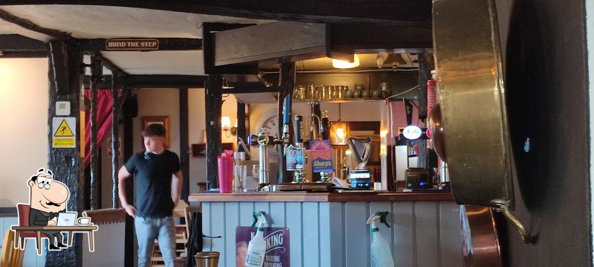 The Hand & Crown, Sawbridgeworth - Restaurant menu, prices and reviews