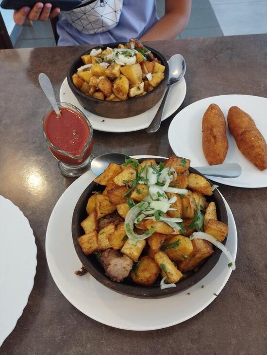 Shua Kalaki, Кобулети - Меню, цены и отзывы о ресторане