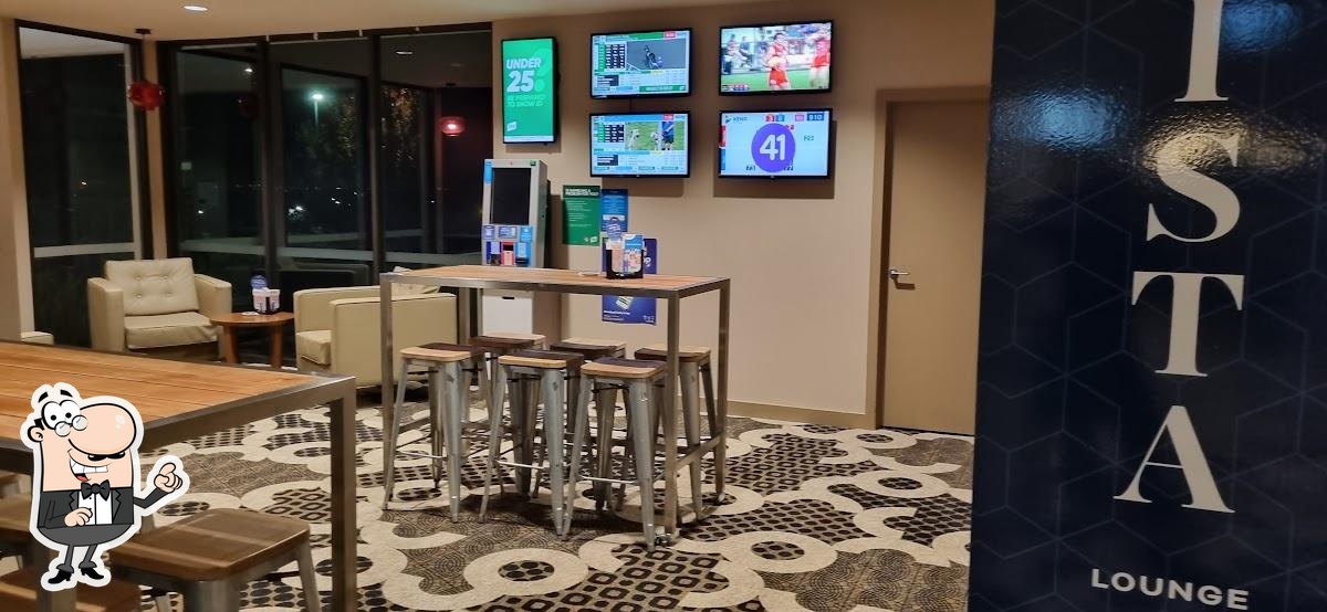 Silks Cranbourne, Cranbourne - Restaurant menu, prices and reviews