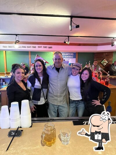 Headquarters Bar and Grill, Brooklyn - Restaurant menu, prices and reviews