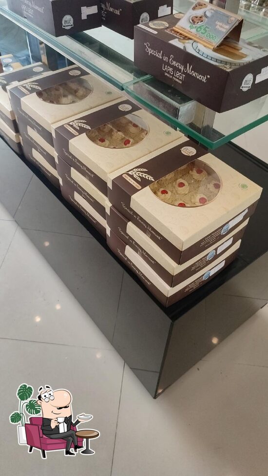 Elud Cake & Bakery, Karawang - Restaurant menu, prices and reviews