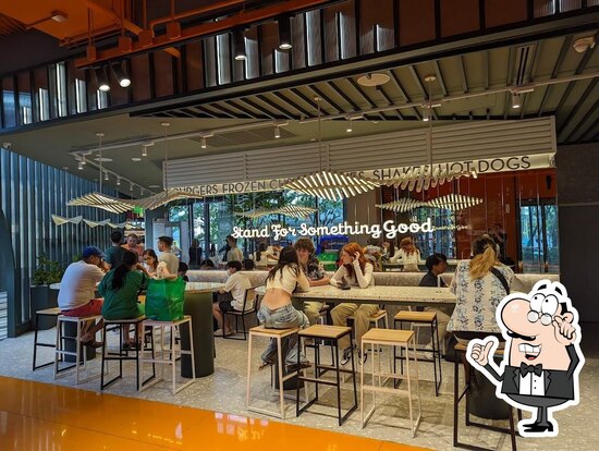 SHAKE SHACK EMSPHERE, Bangkok - Restaurant menu, prices and reviews