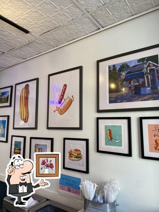 Boston Hot Dog Company, Salem - Restaurant menu, prices and reviews