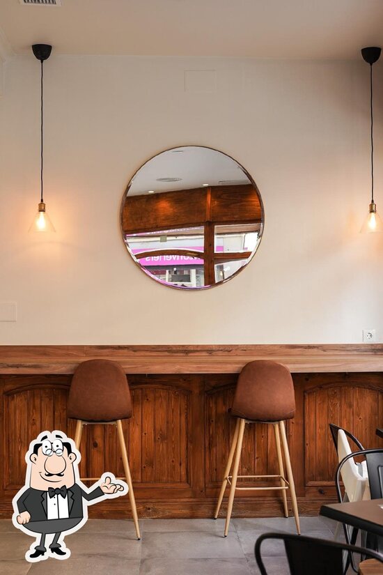 Cafetería Diar Al-ándalus, Málaga - Menú del restaurante, precios y reseñas