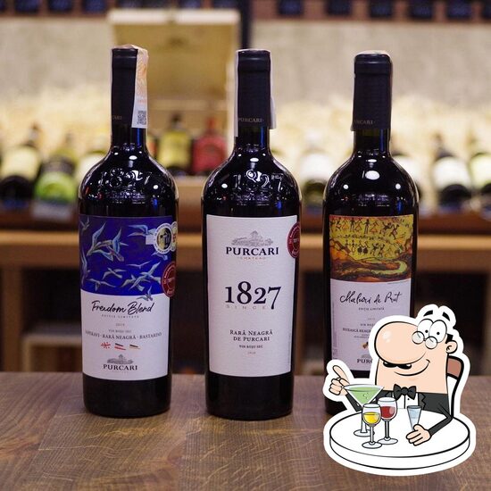 In Happy Wine Store & Bar Tchaikovsky Lane, Одесса - Меню, цены и ...
