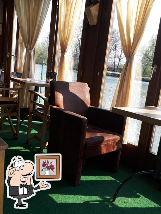 Splav Azimuth, Kraljevo - Restaurant menu, prices and reviews
