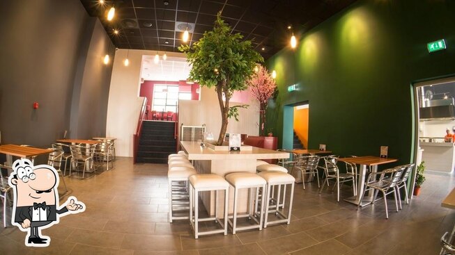 Full Moon Express (Hong Kong BBQ - noodle soup), The Hague - Restaurant ...