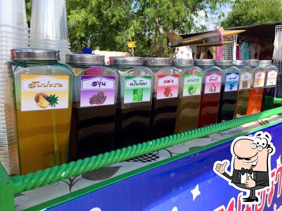 Меню ресторана น้ำอัดลมโบราณ Sweet&Cool Zaa, Накхонсаван