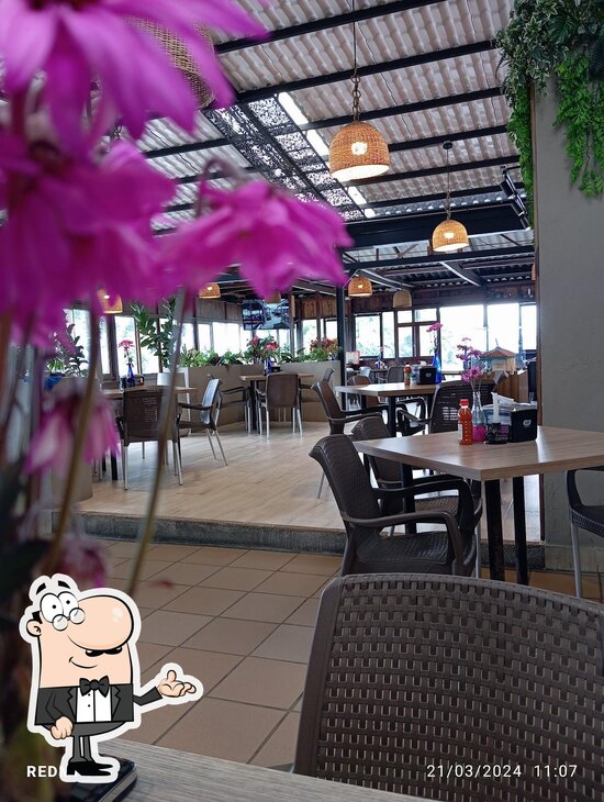 El Roble - Restaurant menu, prices and reviews