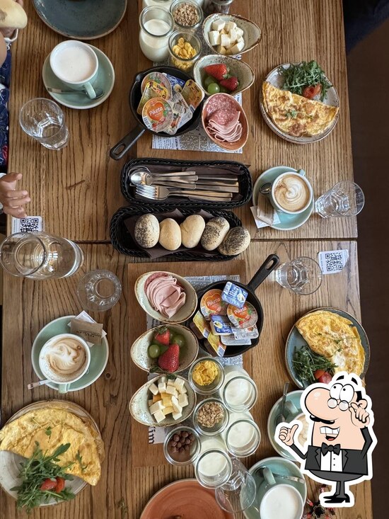 Dvor Tacen Cafe, Lubiana - Menu del ristorante, prezzi e recensioni