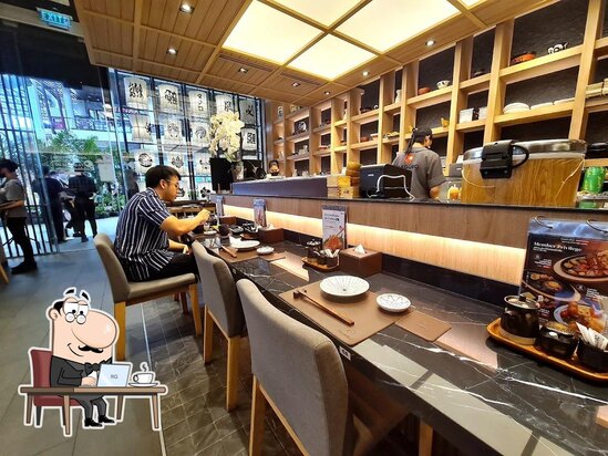 MAGURO (The Nine Center Rama 9) Premium Japanese and Sushi Restaurant ...