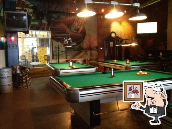 Garage Sports Bar, Calgary - Menú del restaurante, precios y reseñas